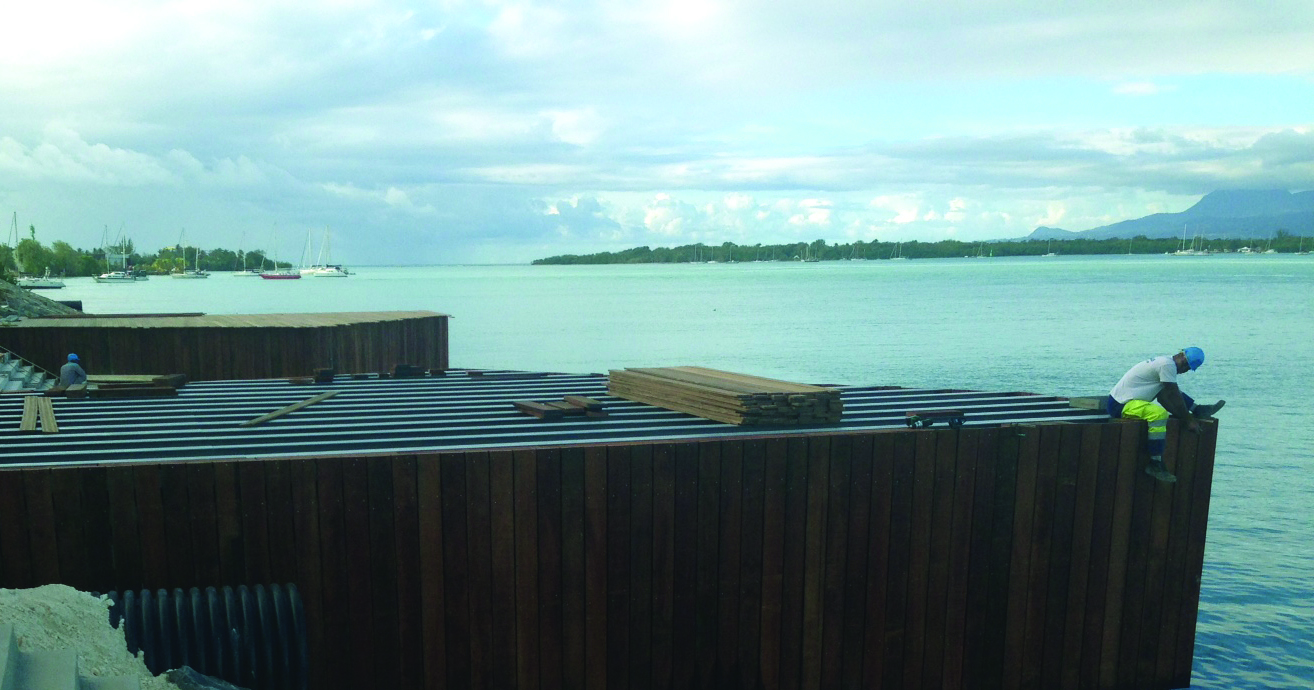 STRUCTURE PONTON - Solutions Composites